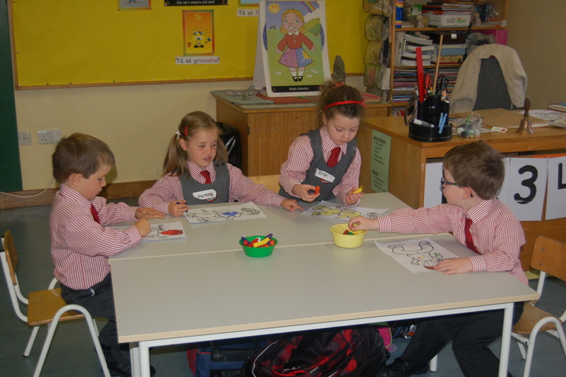 Fáilte roimh ár gCairde Nua – Méan Fómhair 2012 | Gaelscoil Uí Riada